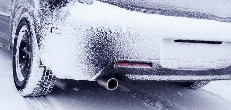 Removing Snow from Your Vehicle's Exhaust Pipe